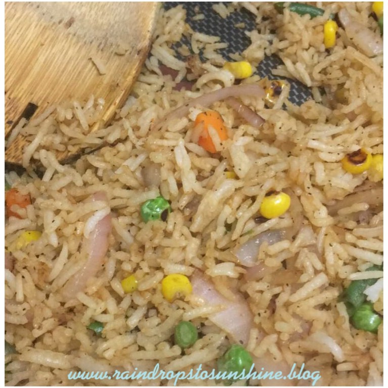 ~ Quick n Yummy Veg. Fried Rice!! | raindropstosunshine